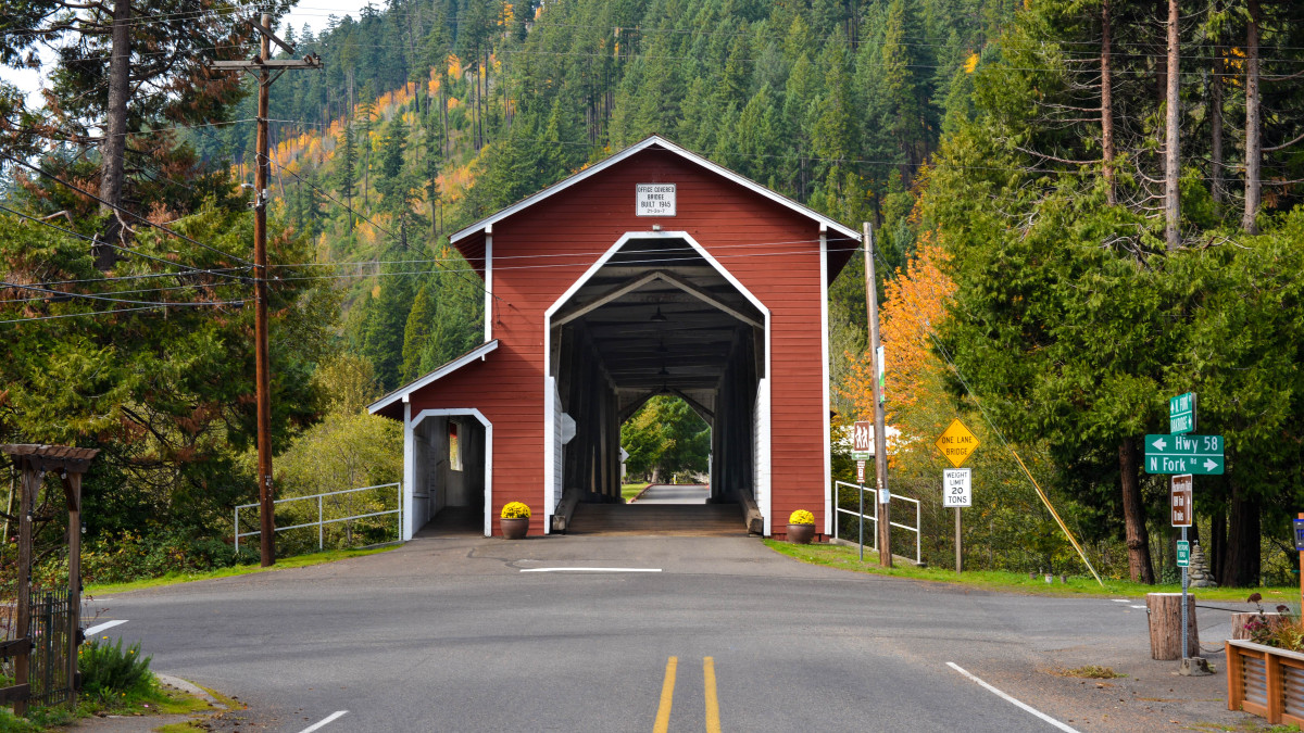 12 Stunning Covered Bridges in America You Can Still Drive Through ...